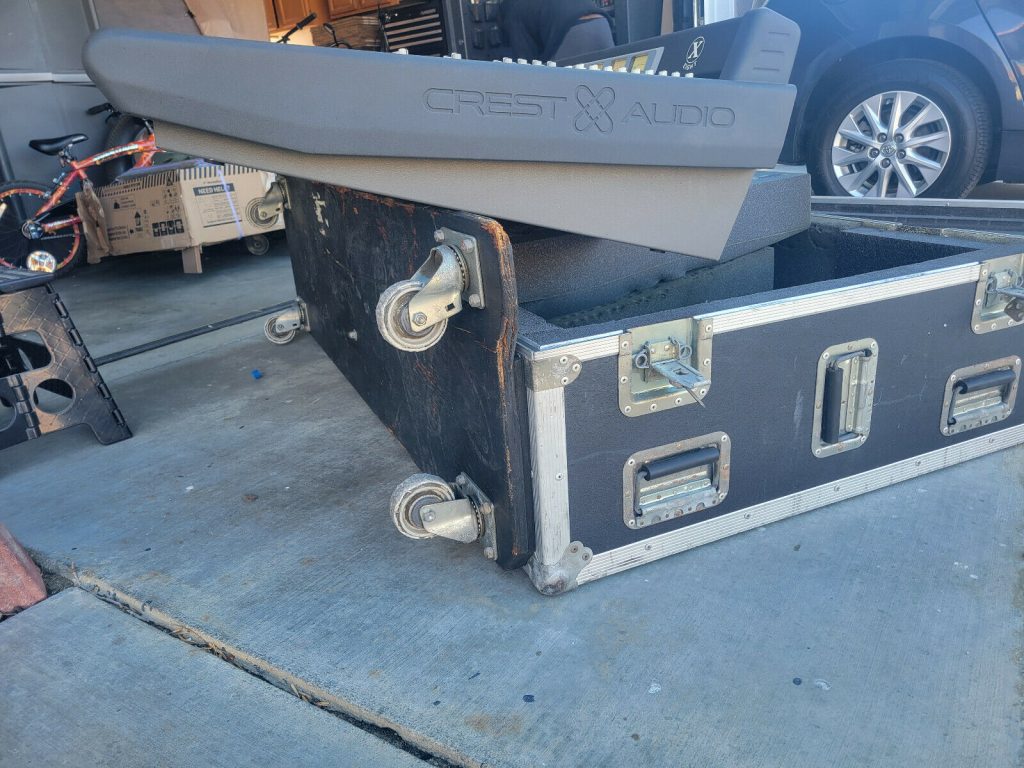 Crest Audio X 8 Mixer with Road Case NO POWER SUPPLY - Deciphermojoint ...