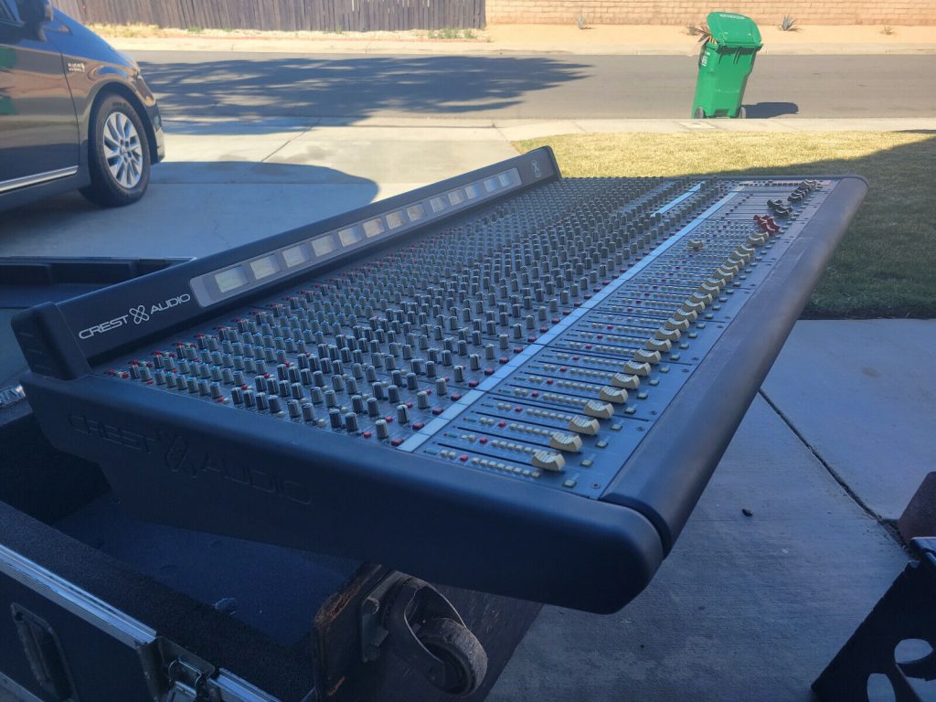 Crest Audio X 8 Mixer with Road Case NO POWER SUPPLY - Deciphermojoint ...